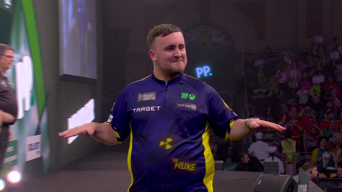 Littler slavil jako legendární fotbalista. Kamarád mě s tím měsíce ...