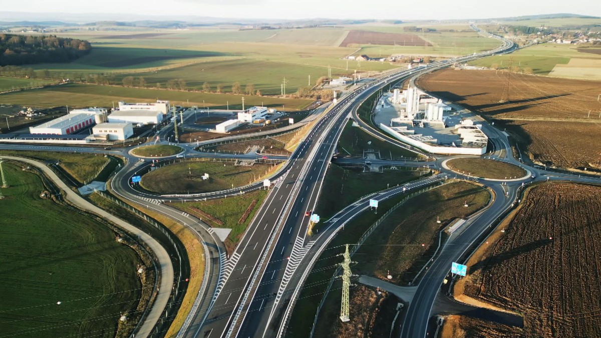 Dálnice D4 má další úsek. Na řidiče čeká přes 30 nových kilometrů | TN.cz