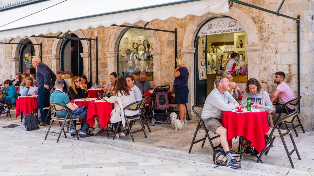 Chorvaté si stěžují na turisty. Prozradili, kteří se chovají na ...