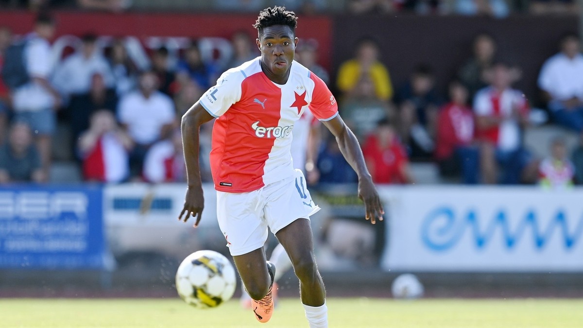 Usor po necelém roce odchází ze Slavie. Z hostování se může stát ...