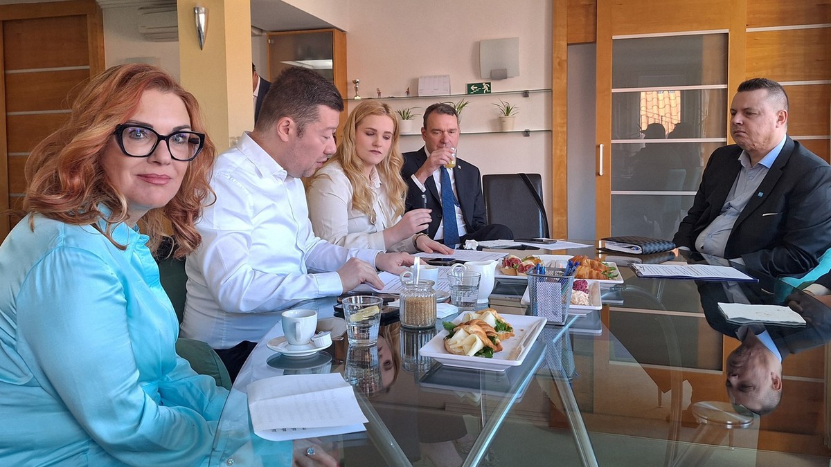 Okamura sehnal partnery do parlamentních voleb. Historické spojení ...