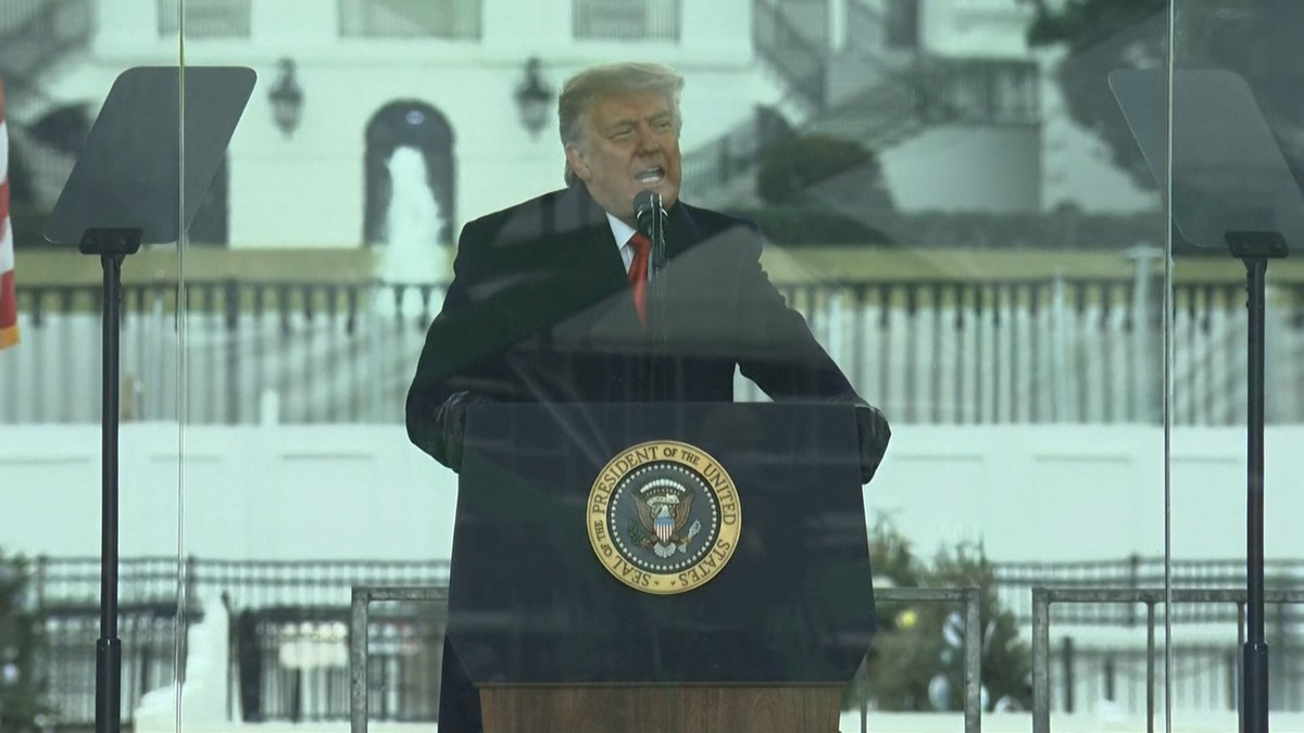 Trumpa si předvolala vyšetřovací komise. Bude vypovídat kvůli útoku na ...