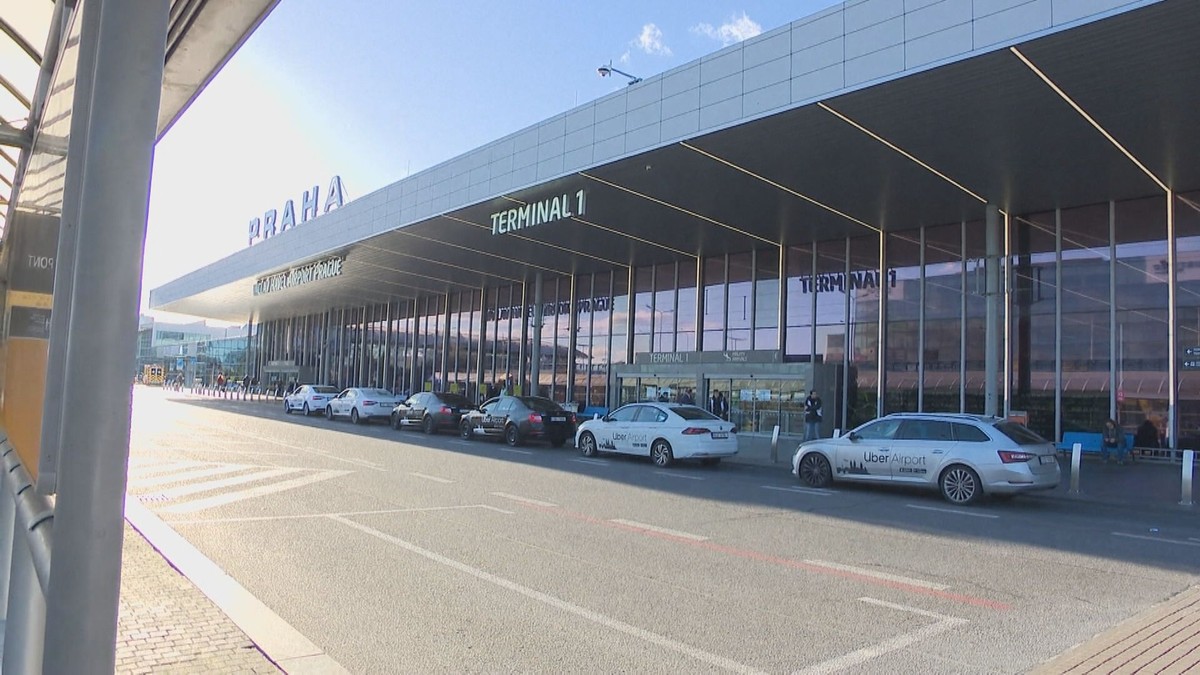 Ruzyňské letiště přechází na letní provoz. Letadla z něj zamíří do 167 ...
