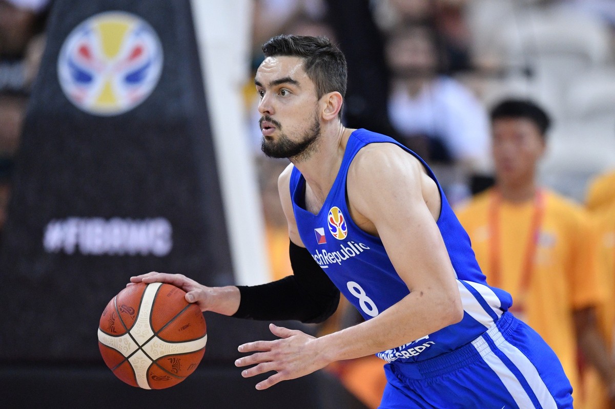 Je definitivně rozhodnuto. Basketbalista Satoranský se vrací do Evropy ...