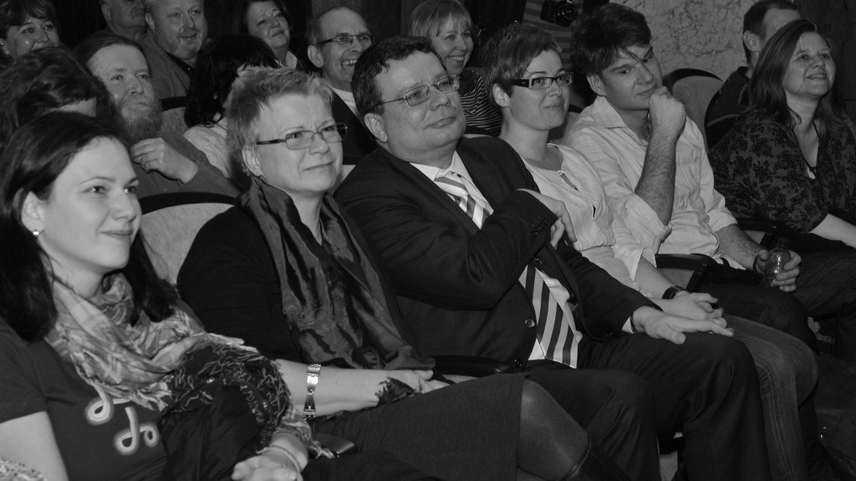 Alexander Vondra is sad. His wife died, she was only 57 years old ...