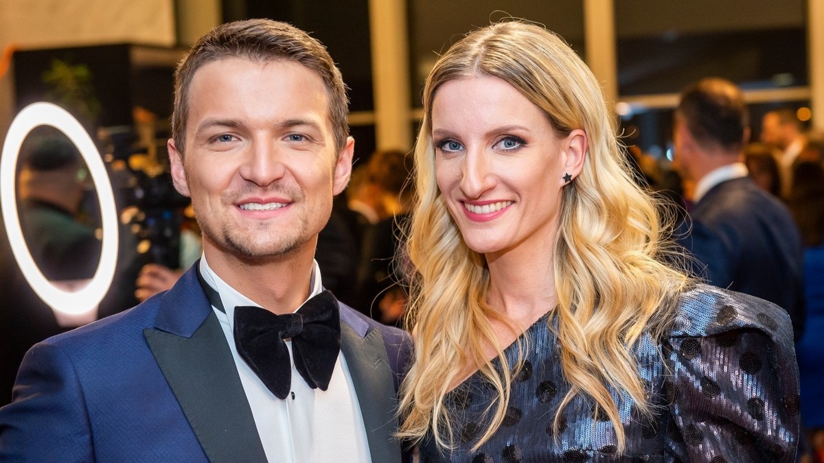 La moderadora Adela de SuperStar es madre desde hace un año. Ella dijo ...