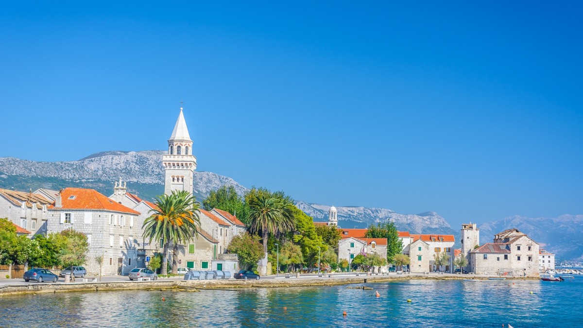 Do Jadranu ve Splitu teče šedá kapalina. Takhle vítáme turisty? zuří ...