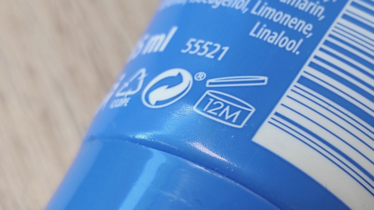 VIDEO: Víte, co znamená tento symbol na kosmetice? Pokud ho neznáte ...