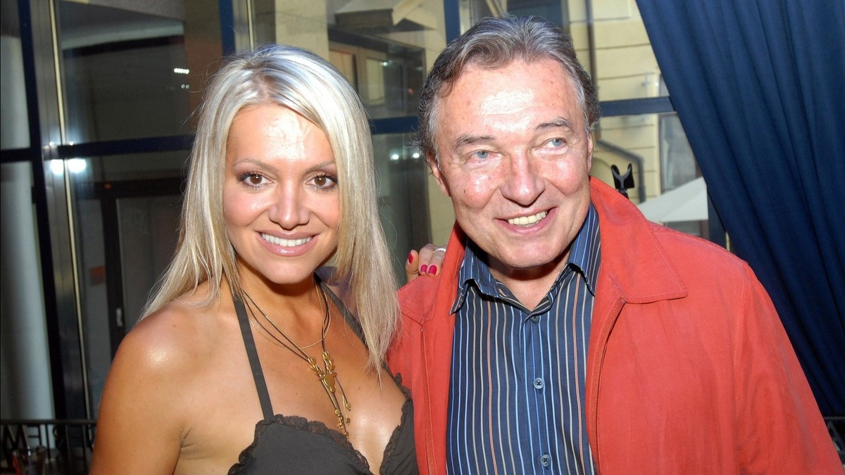 Dara Rolins šla po letech s pravdou ven. S Karlem Gottem zpívat nechtěla | TN.cz