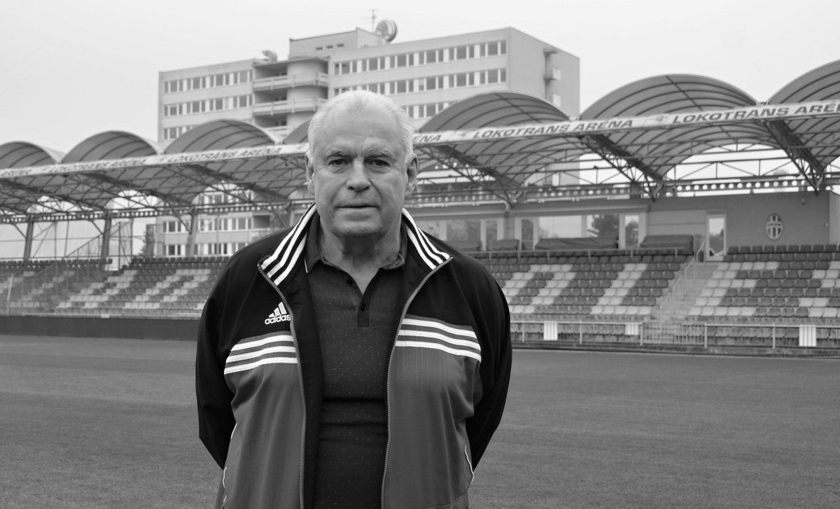 Zemřel specialista na pokutové kopy. Brankář si zachytal za Slavii i ...