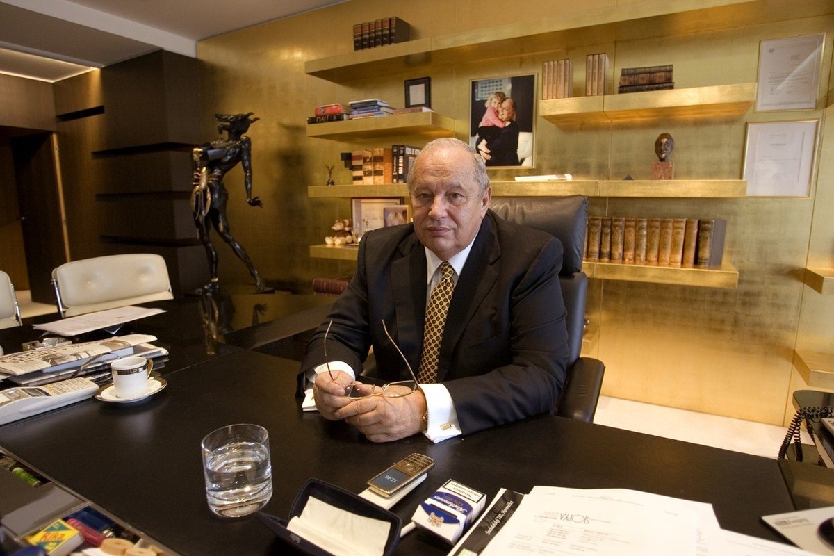 Rolls-Royce a zlatý záchod: Zemřel milionář Fidelis Schlée | TN.cz