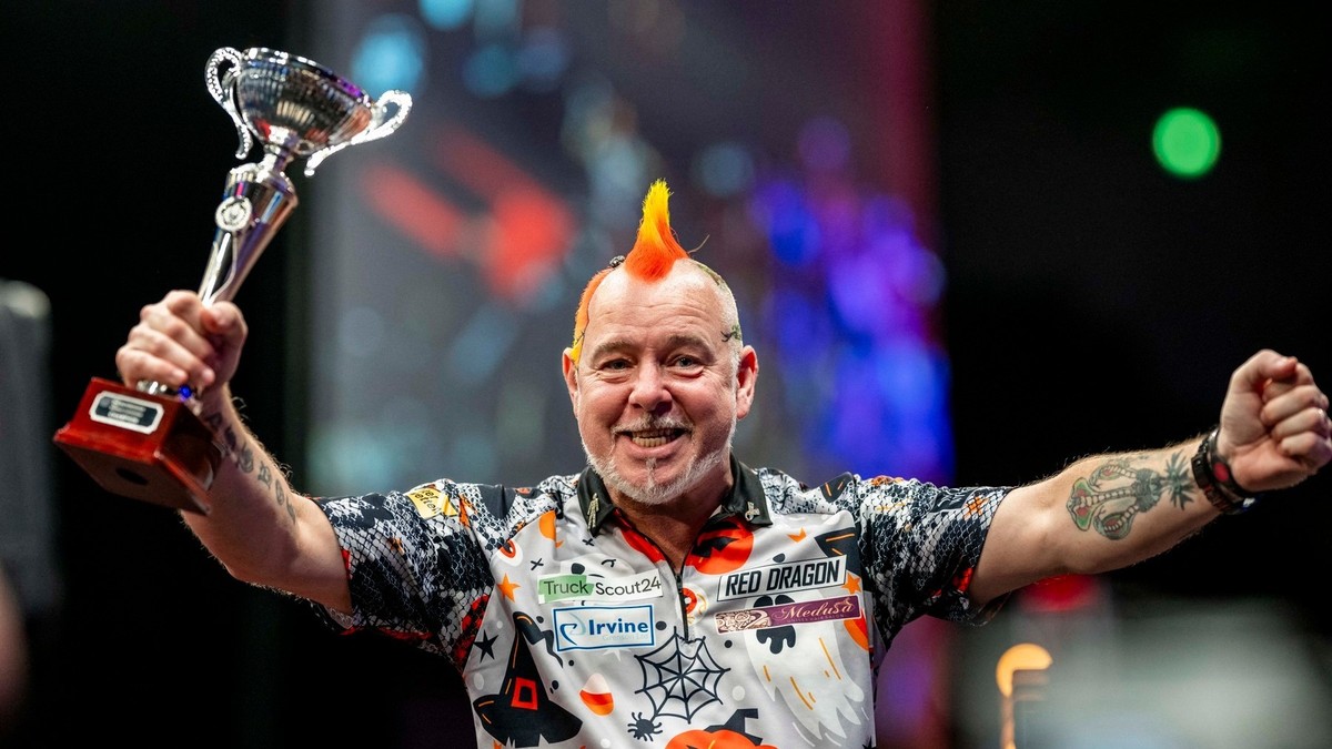 Začíná šipkařské mistrovství Evropy, Wright obhajuje. Sledujte na Nova ...