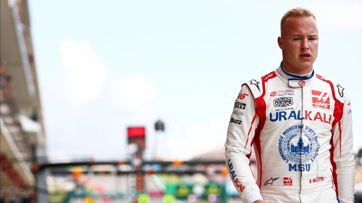 Mazepin zažívá špatný rok. Po vyhazovu z Haasu mu zabavili pohádkovou ...