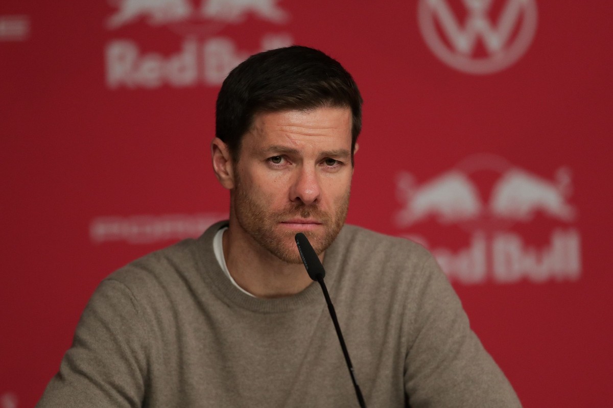 Na internetu řádí falešný Alonso. Chce peníze na letenku do Liverpoolu ...