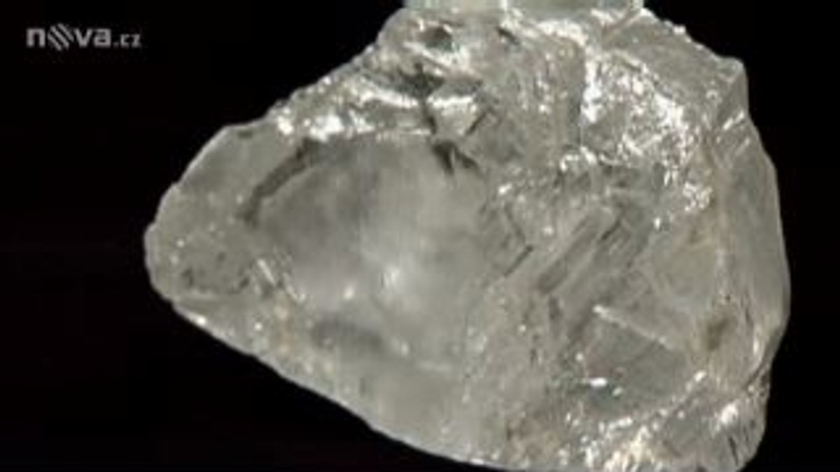 Objevili obří diamant. Má přes 500 karátů | TN.cz