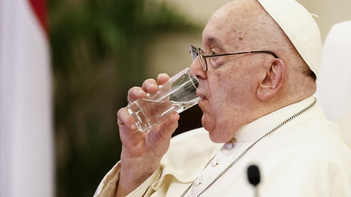 Stav papeže Františka se zhoršil. Potřeboval kyslík a transfuze | TN.cz