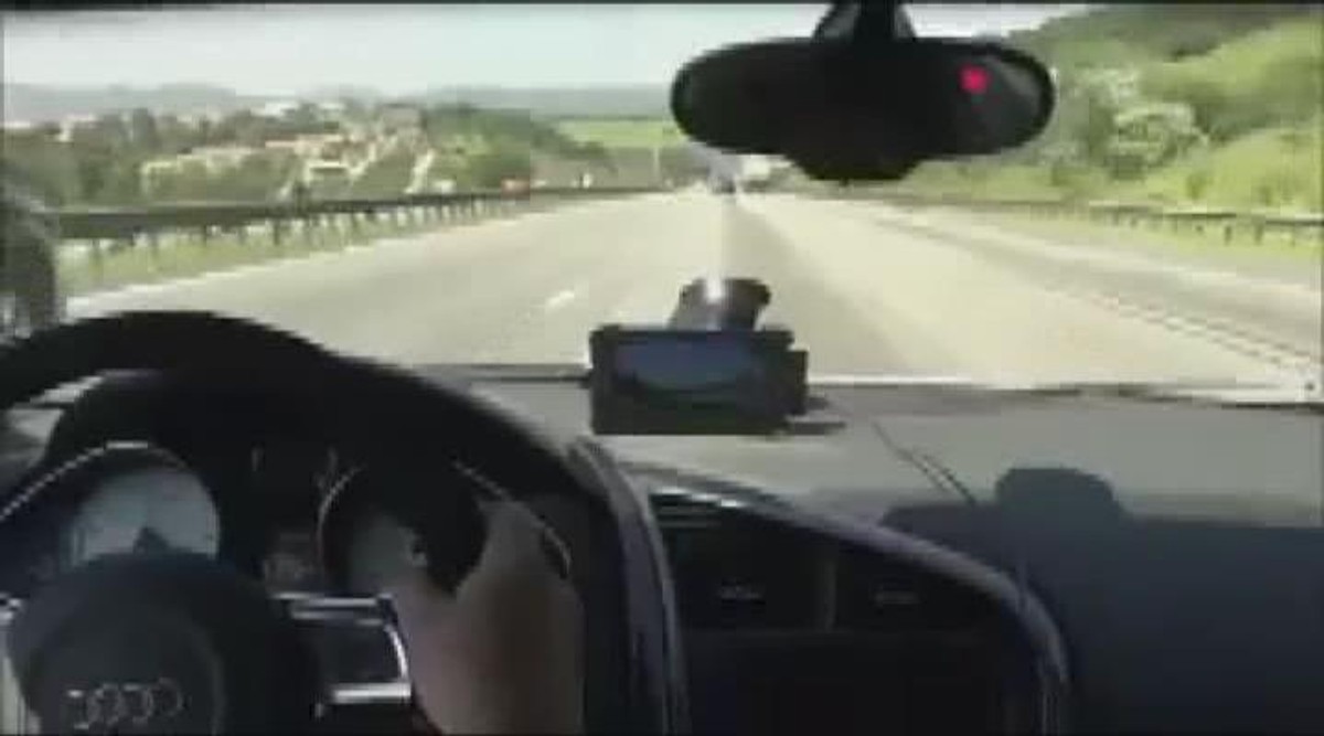 VIDEO: Milujete rychlá auta a motorky? Tak tohle musíte vidět! | TN.cz