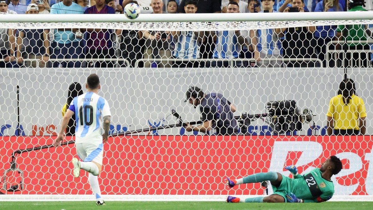 Messi nedal ve čtvrtfinále penaltu. Argentina jde i tak mezi nejlepší ...
