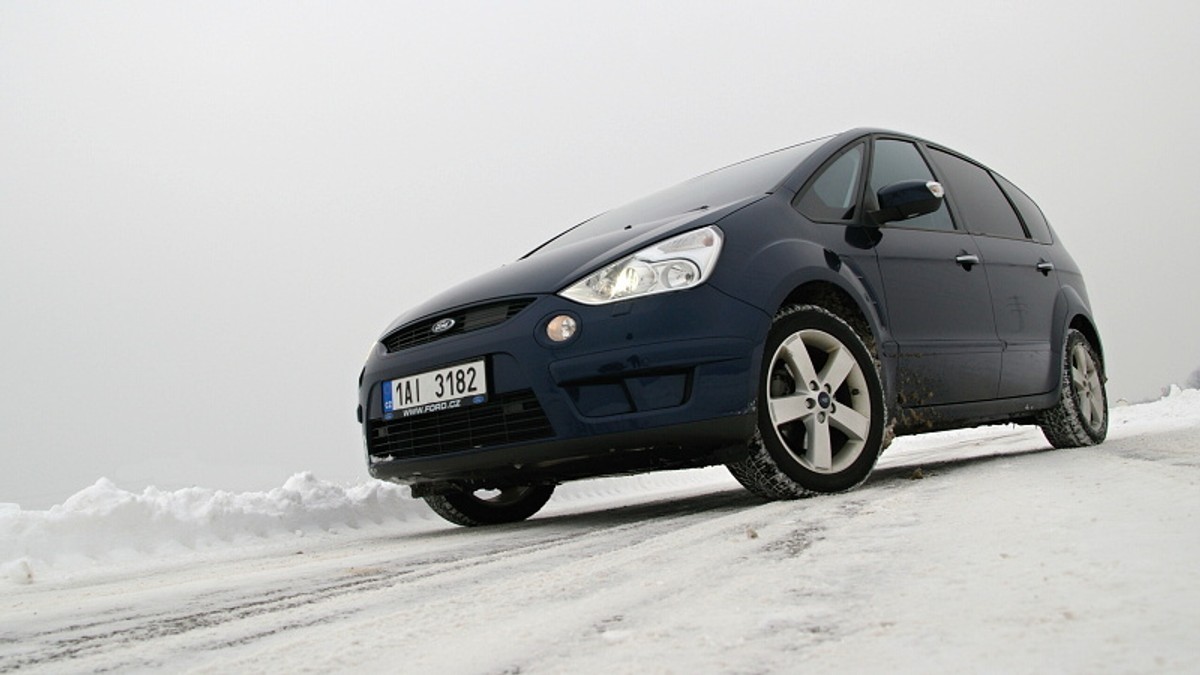 TEST Ford S-Max: Automatic for the People | TN.cz
