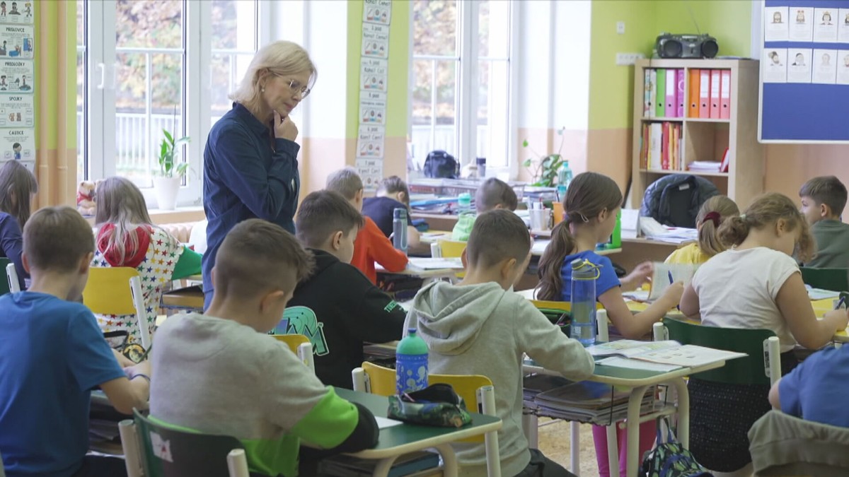 V Praze jsou třídy, ve kterých převládají Ukrajinci. Často nemluví ...