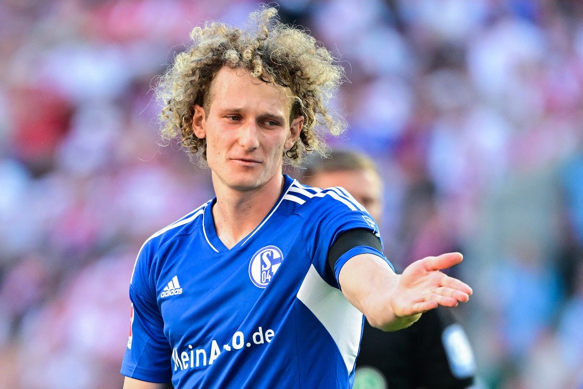 Alex Král rozčílil vedení bundesligového Schalke. Může za to jeho ...