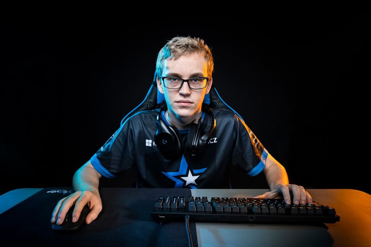 CZC.eSuba se ukáže v hlavní fázi EU Masters. V cestě stojí hvězdné týmy ...