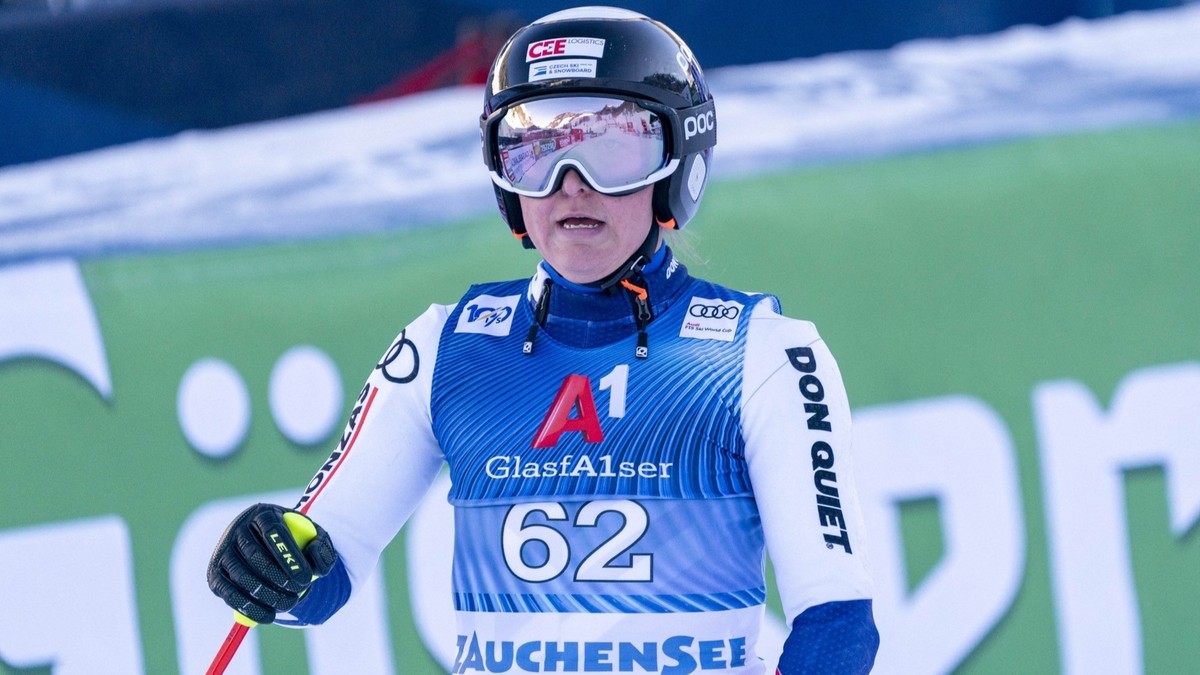 Těžký pád české lyžařky. S poraněnou hlavou ji transportovali do ...