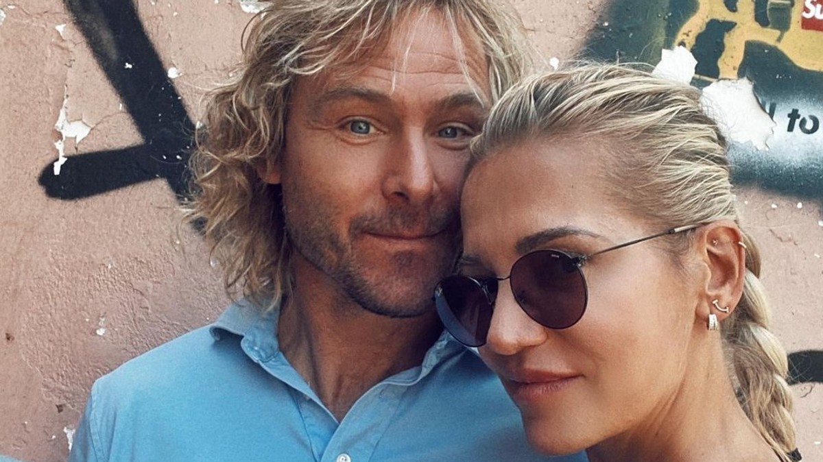 Dara Rolins o plastice: Nedvěd mi řekl, že mě hodí do servisu, ať mu ...