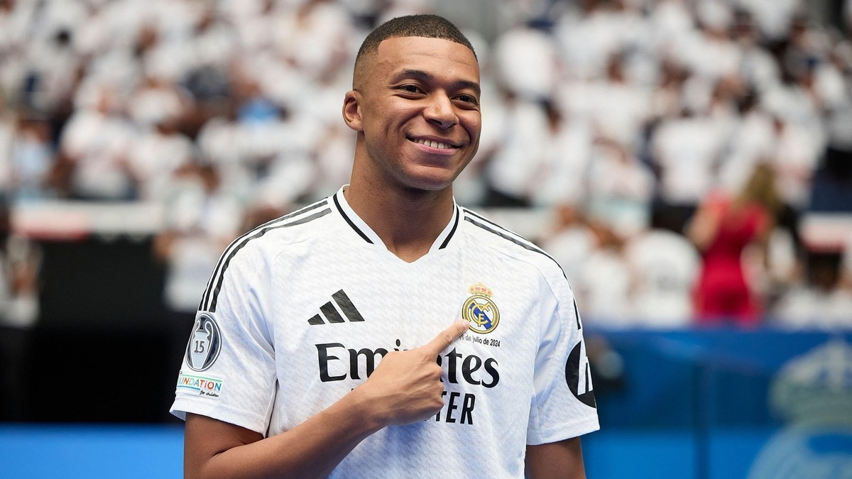 Mbappé vymáhá po PSG tučný balík, klub prý může kvůli dluhu přijít i o ...