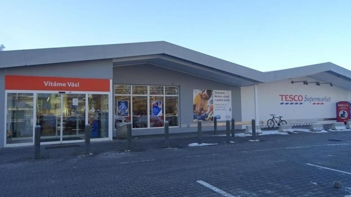 Trus, hlodavci a plíseň. Inspekce musela zavřít Tesco v Neratovicích ...