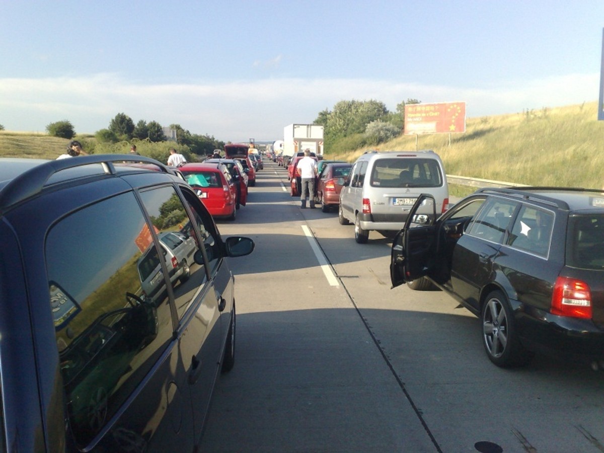 Hromadná nehoda na D1. Dálnice je opět průjezdná | TN.cz