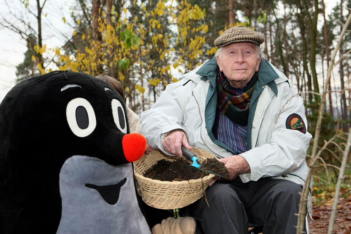 Pohádkový Krtek Zdeňka Milera slaví 60. narozeniny. VIDEO | TN.cz