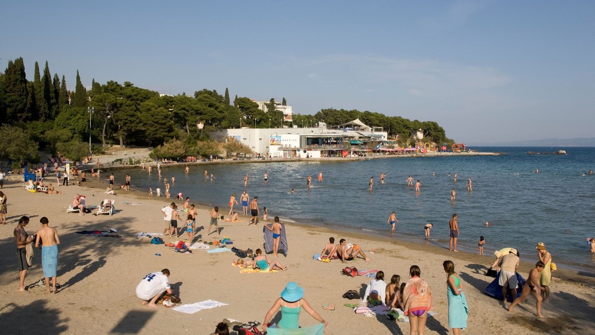 Chorvaté žasnou. Na Jadran se vrátilo letní počasí, lidé se znovu ...