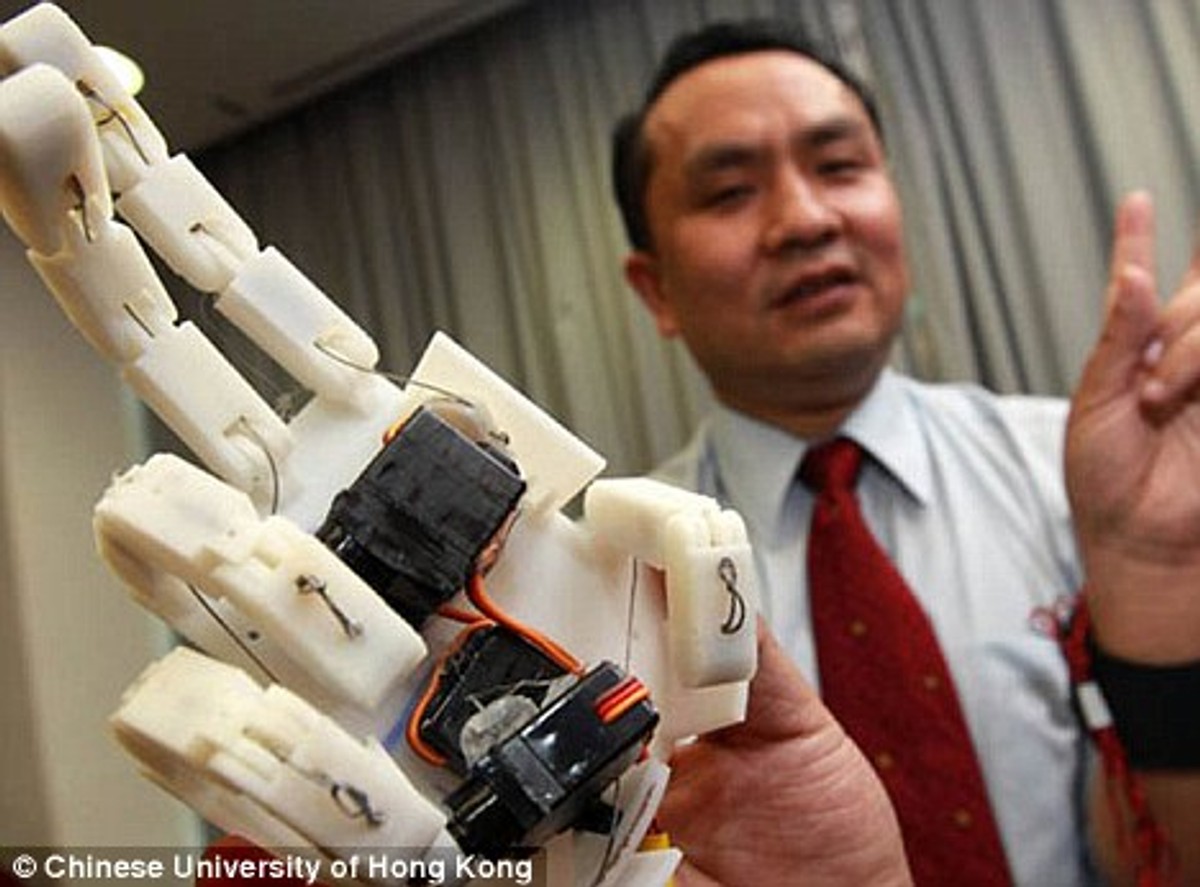 Ruku si podáme přes internet | TN.cz