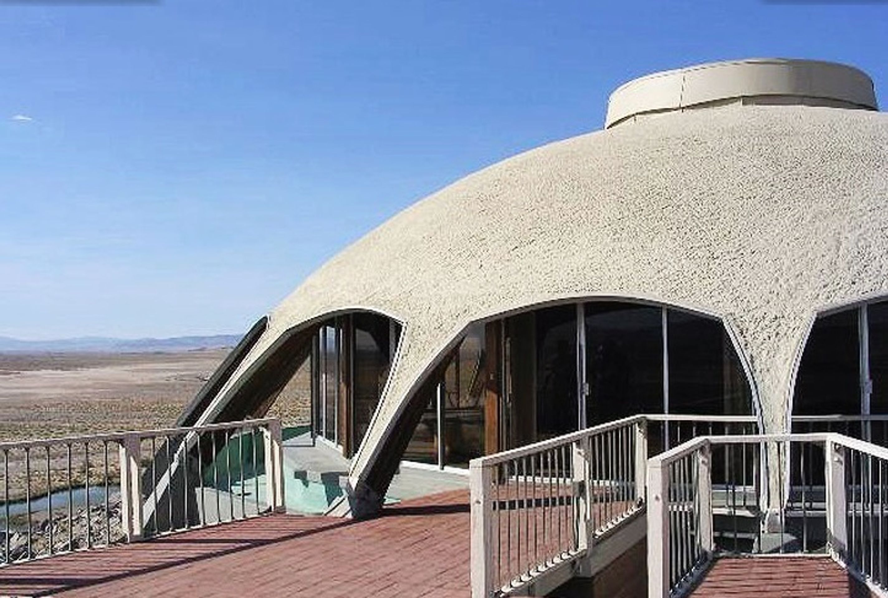 Volcano House - 1 | Galerie: GALERIE: Volcano House | TN.cz