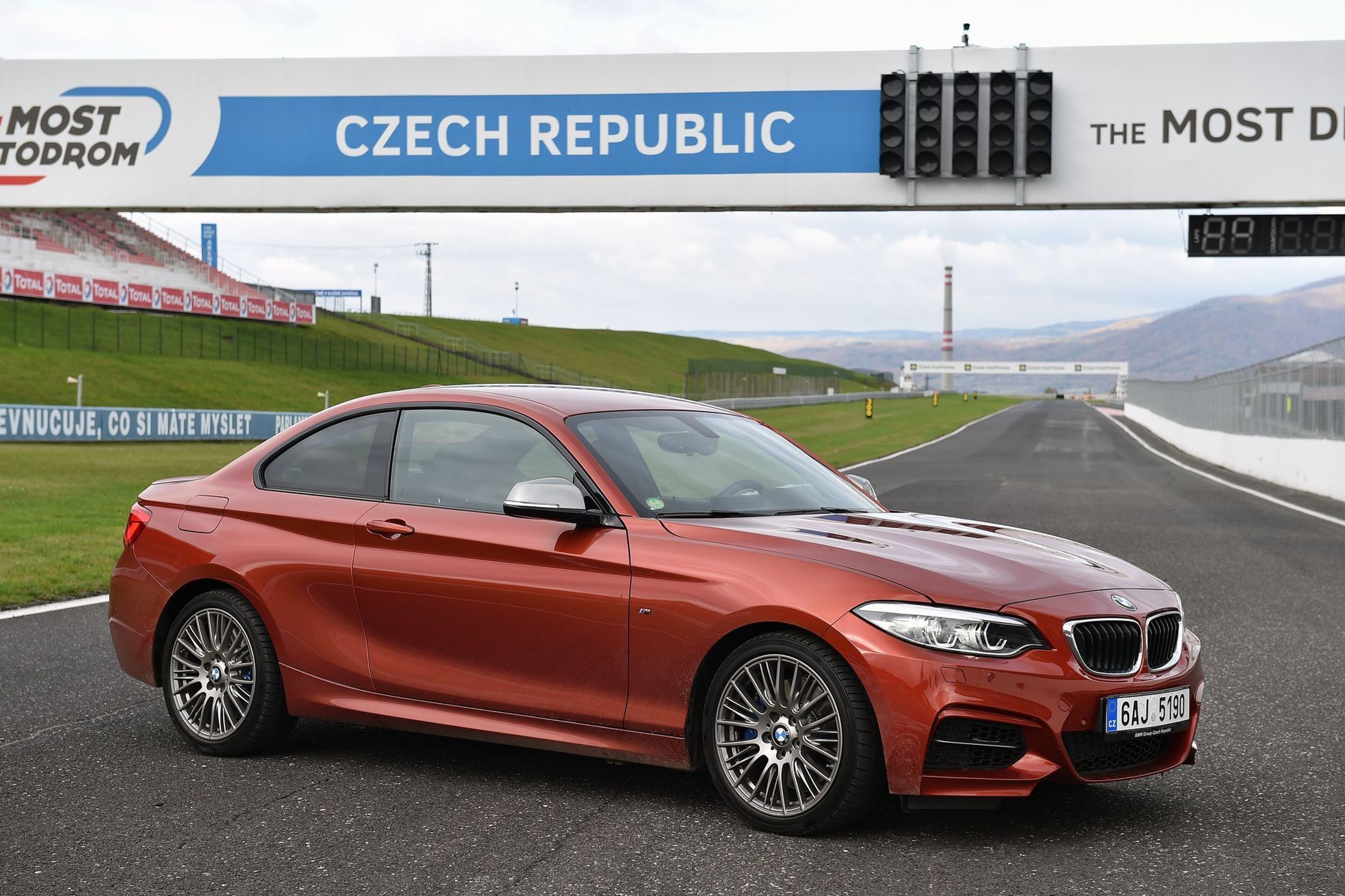 BMW M240i - 5 | Galerie: GALERIE: BMW M240i | TN.cz