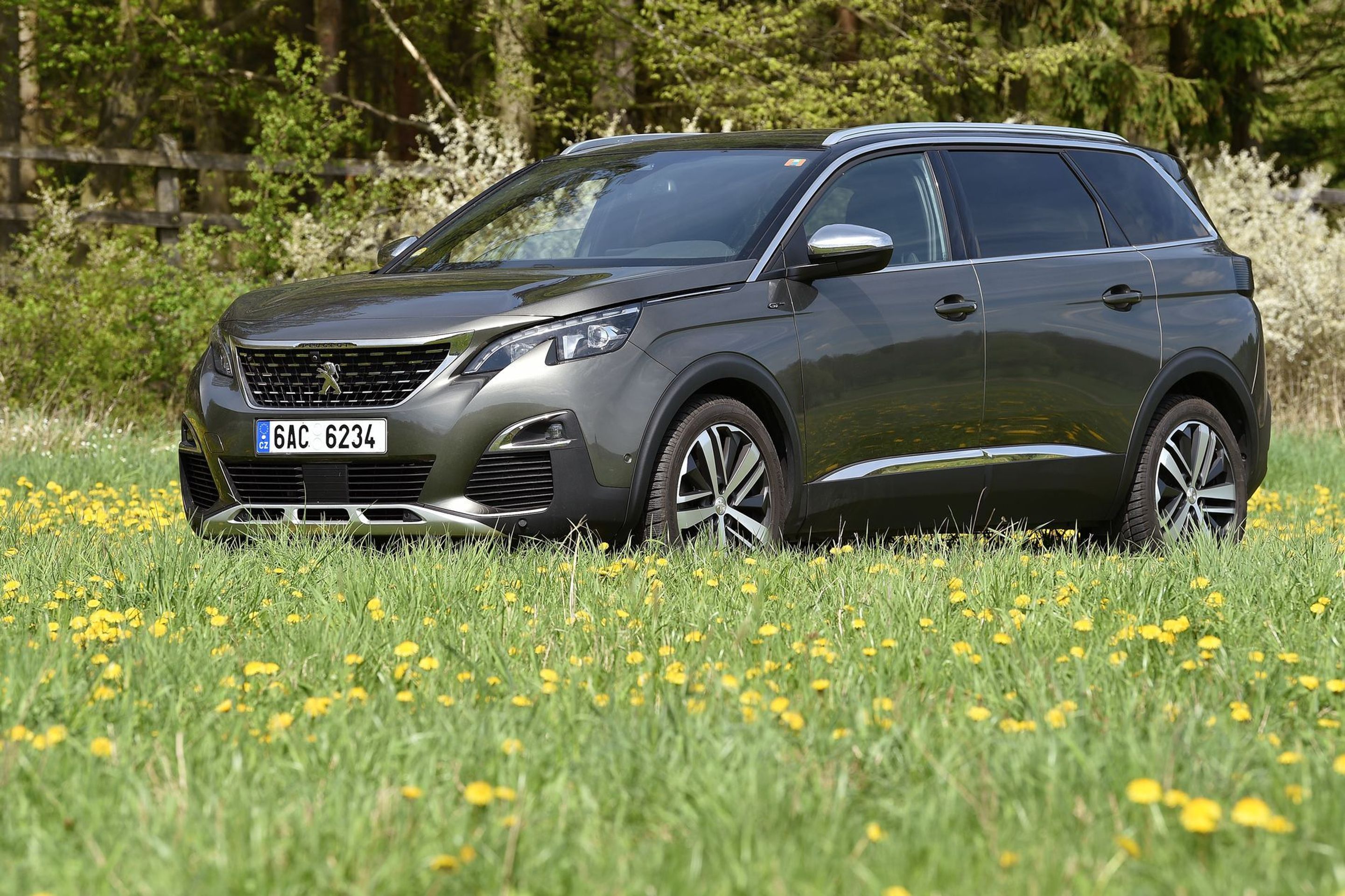 Peugeot 5008 - 6 | Galerie: GALERIE: Peugeot 5008 | TN.cz