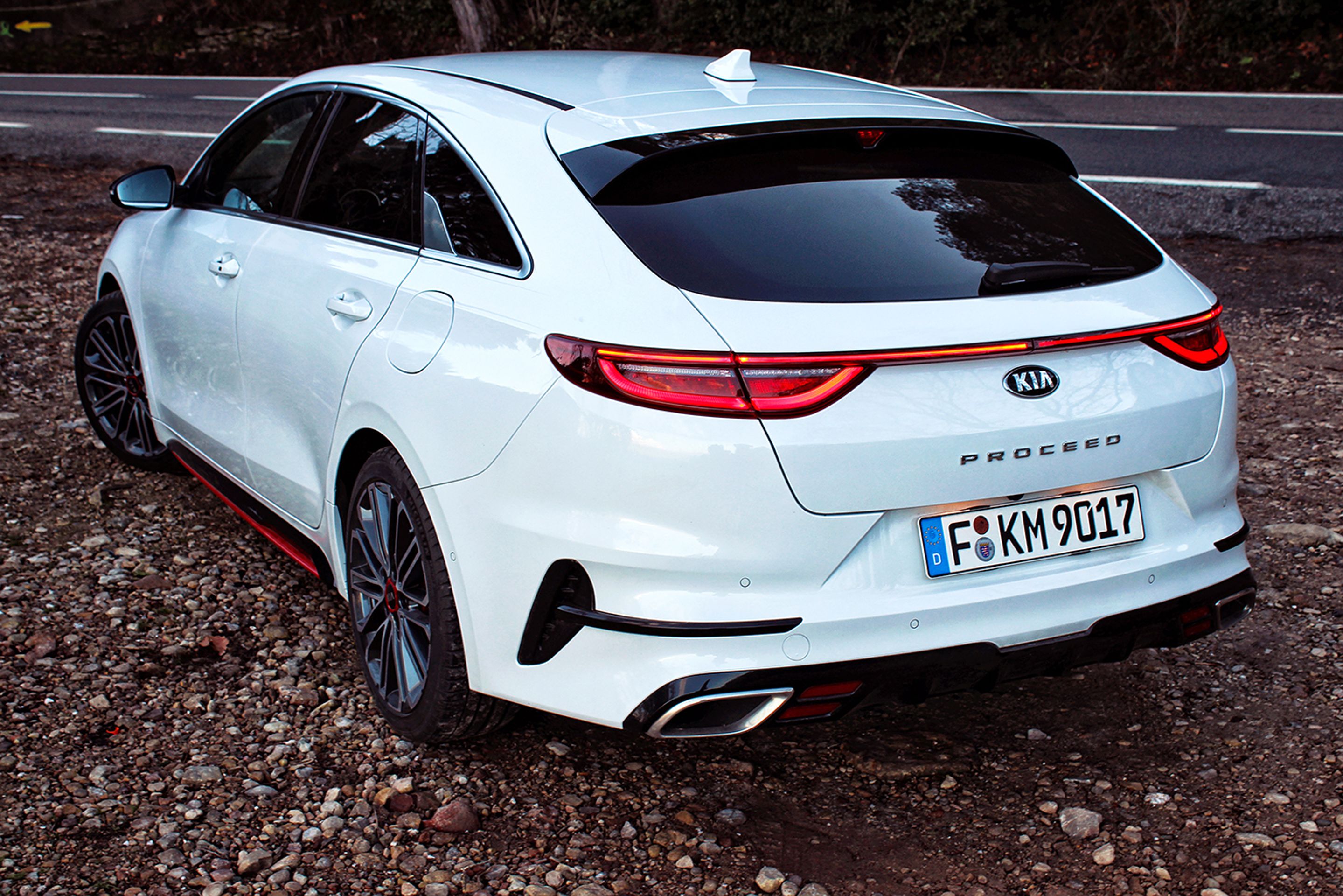 Kia ProCeed GT - 25 | Galerie: Fotogalerie: Shooting brake Kia Proceed GT | TN.cz