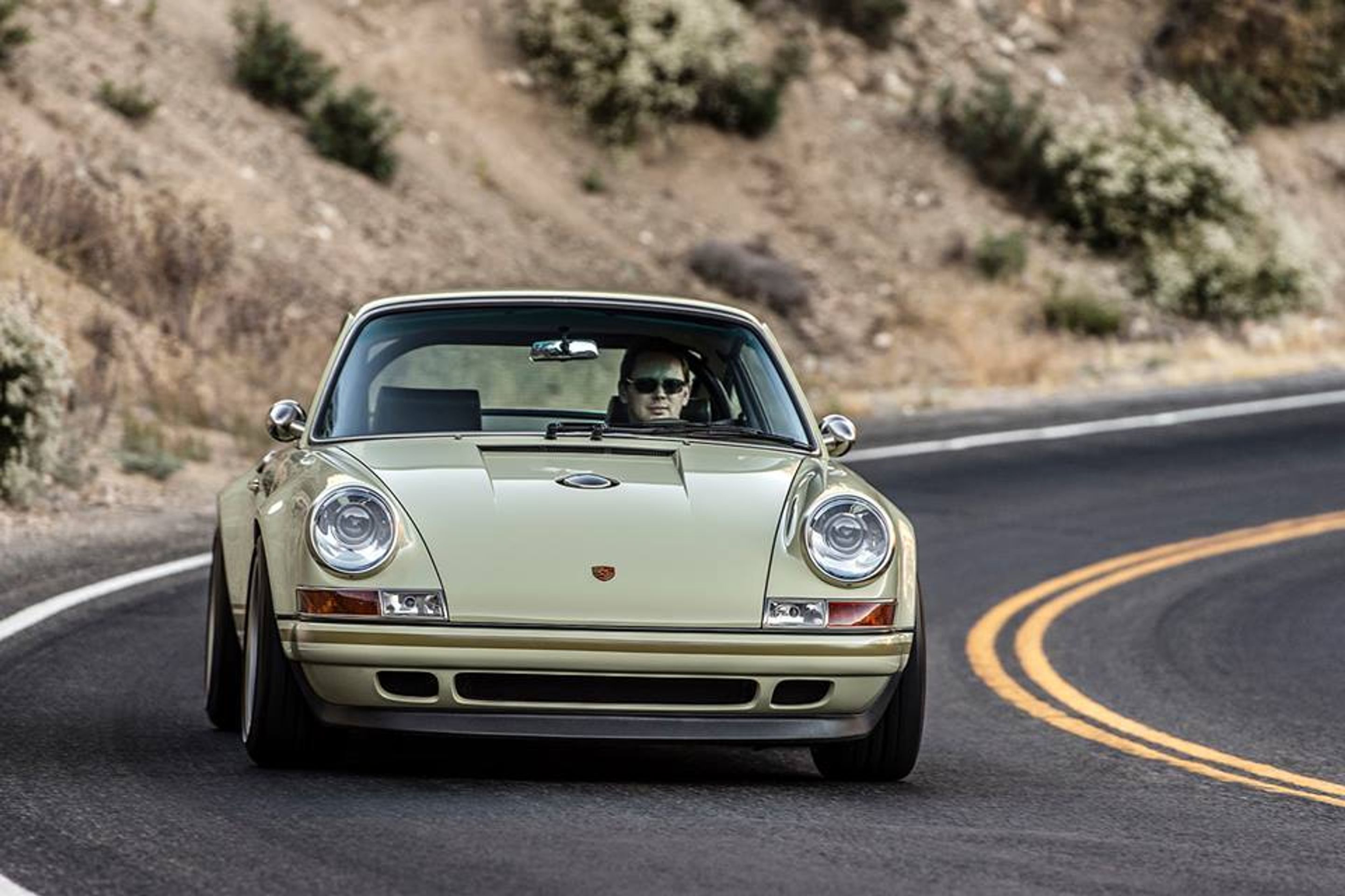 singer - 80 | Galerie: GALERIE: Singer 911 | TN.cz