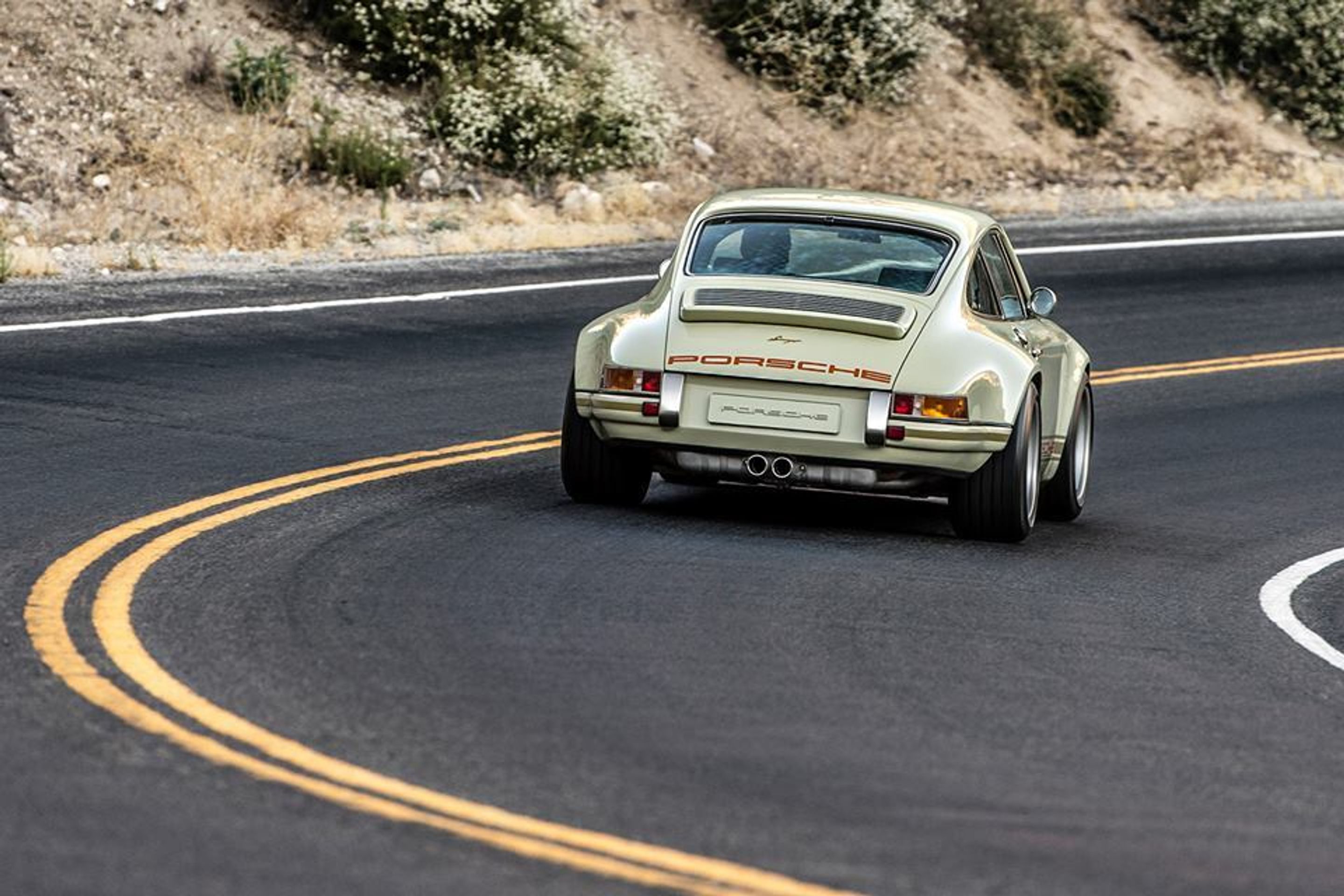 singer - 75 | Galerie: GALERIE: Singer 911 | TN.cz