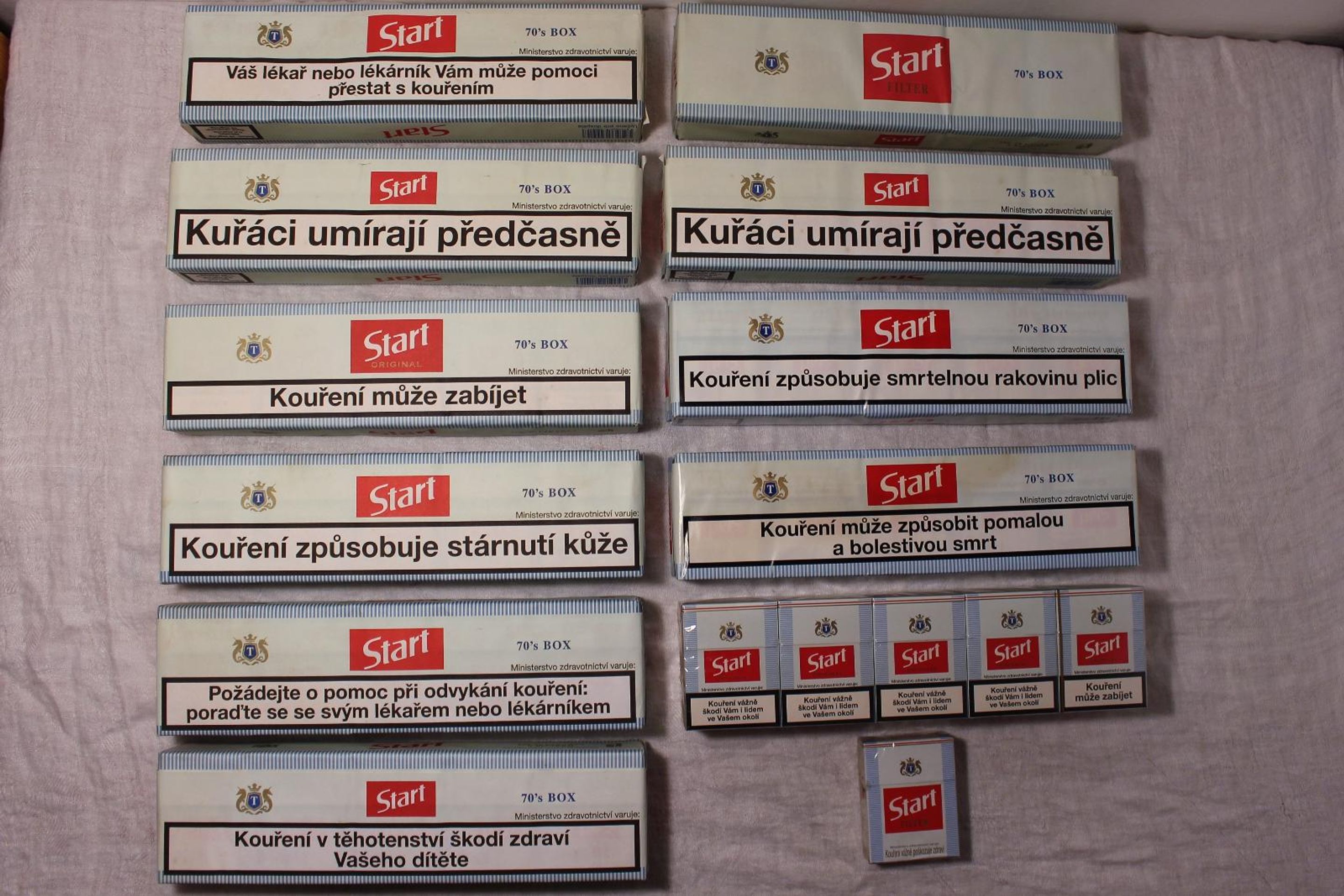 Plastové retro autobusové cedule z Pražské MHD, 50 500 Kč | Galerie ...