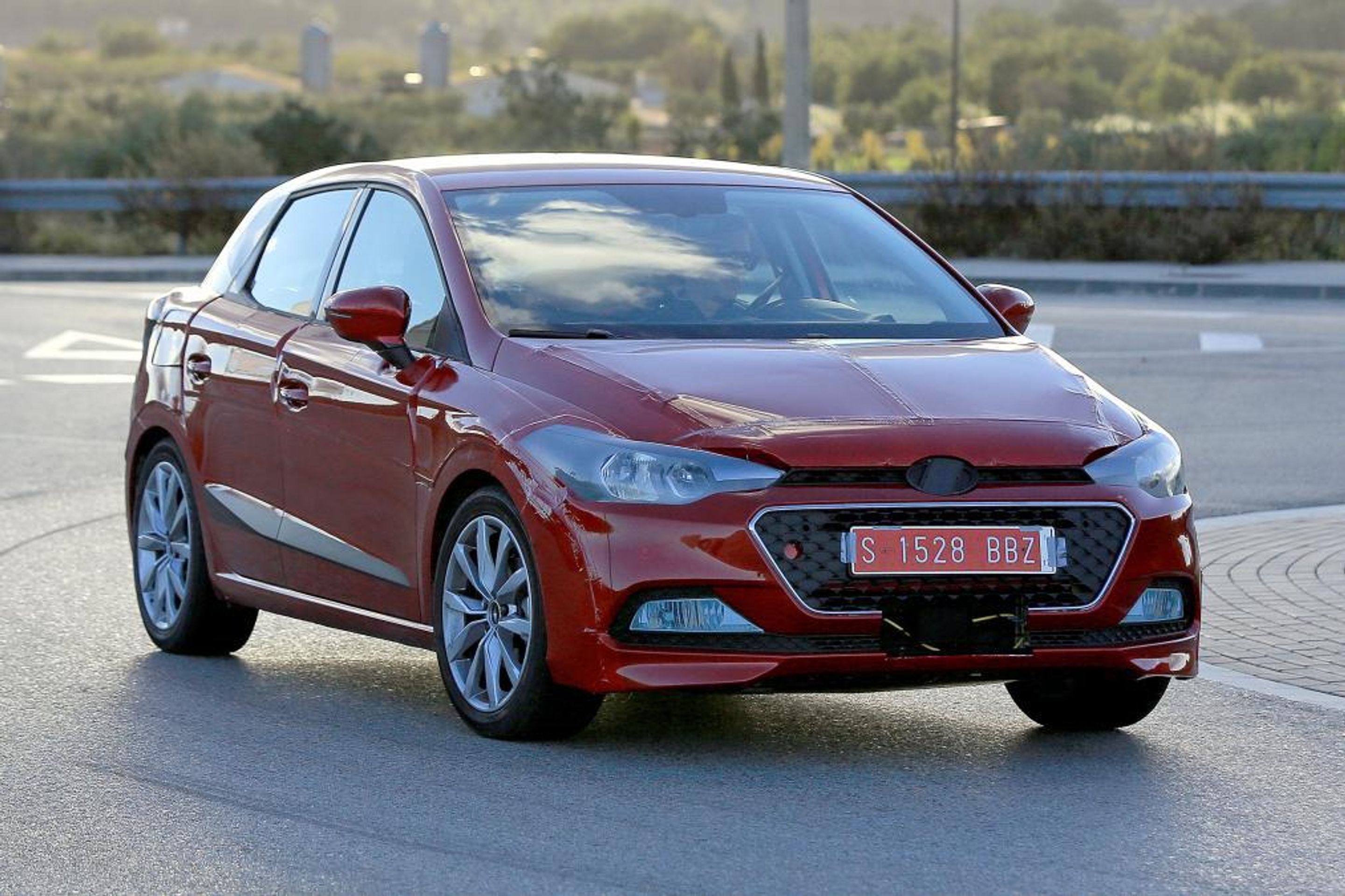 ibiza - 22 | Galerie: GALERIE: Seat Ibiza oficiálně + špionážní fotky ...