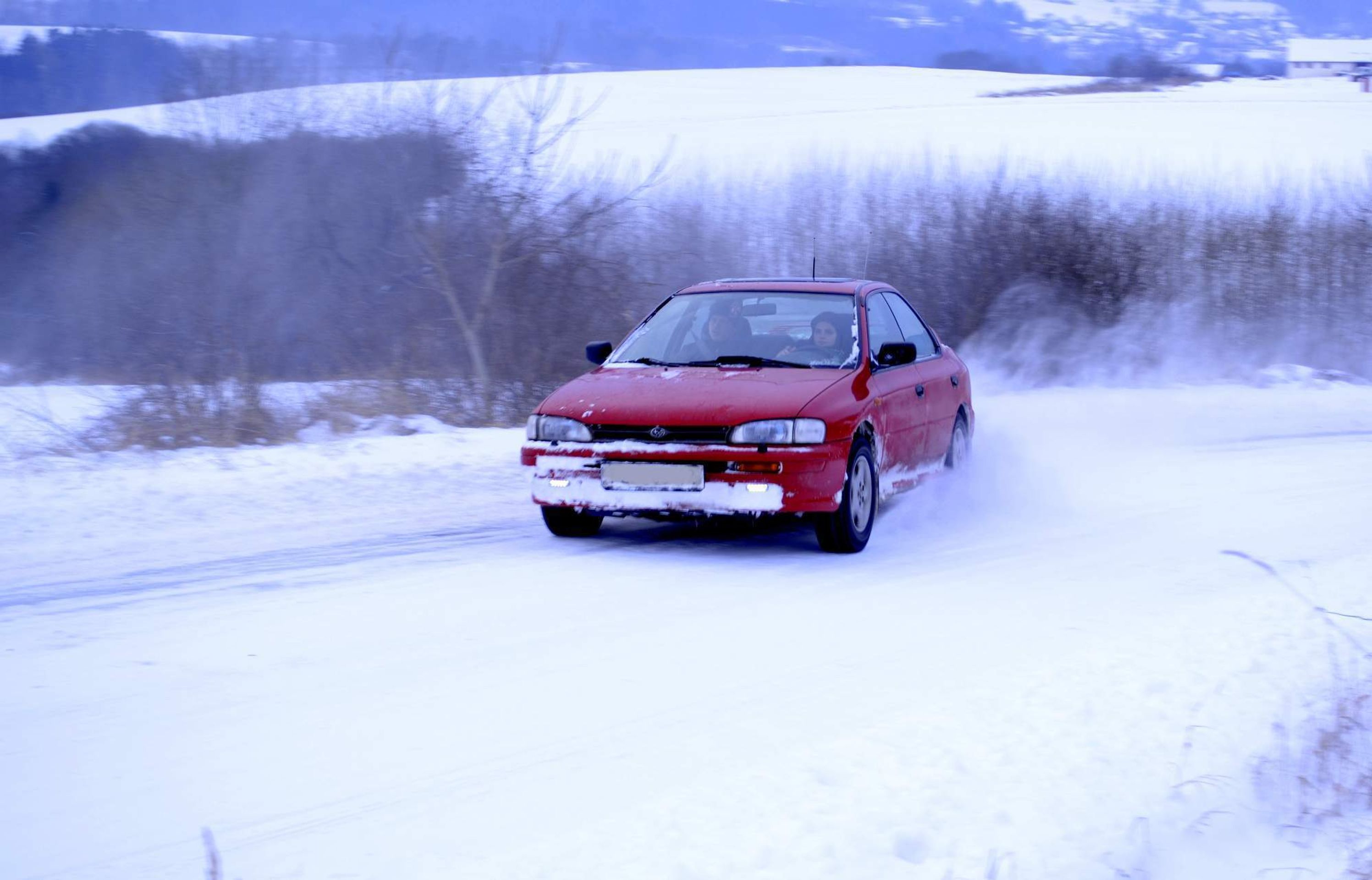 soutěž - 6 | Galerie: GALERIE: Vítězné fotky soutěžě Auto v zimě | TN.cz