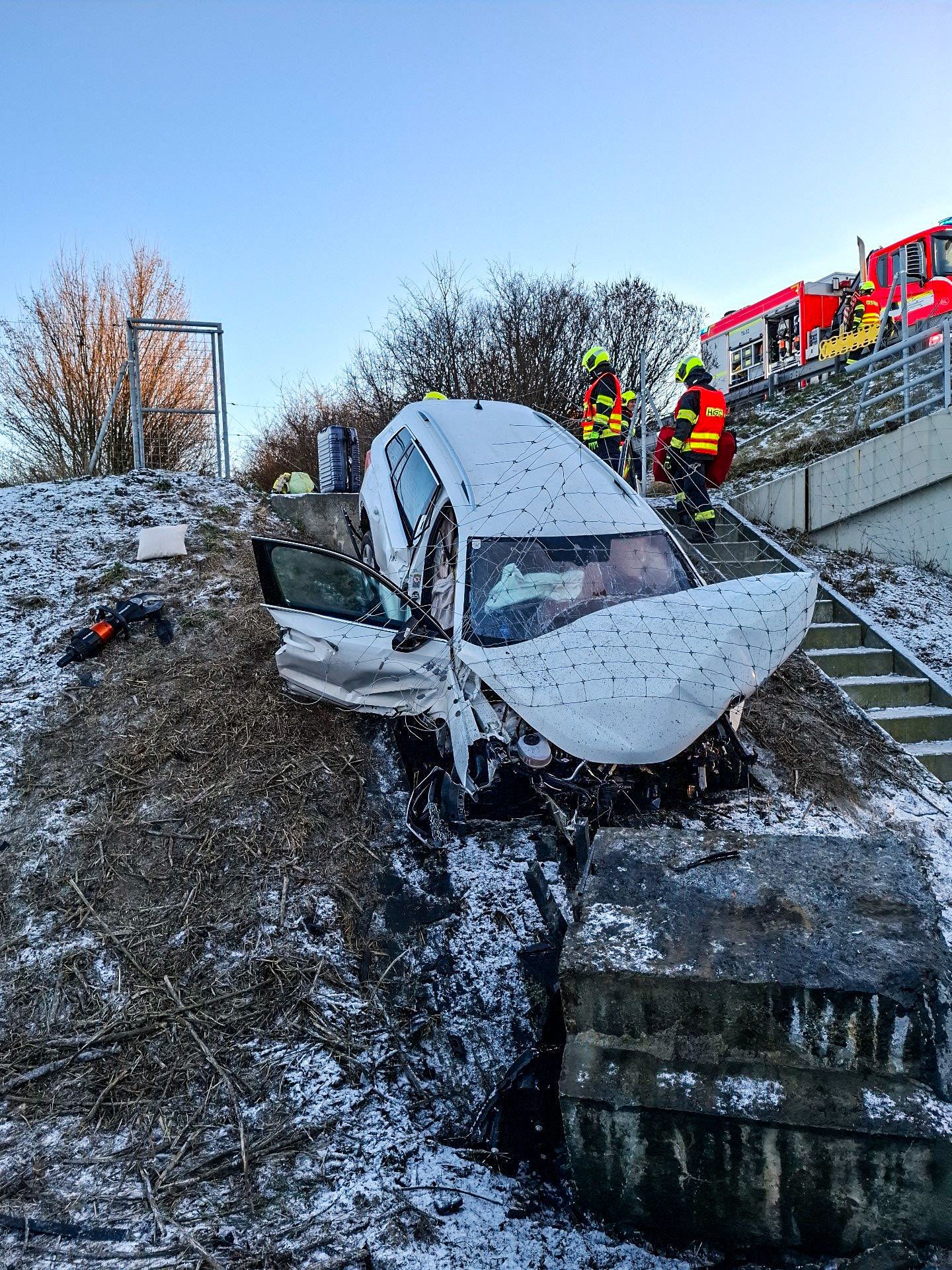 Nehoda na silnici I/14 u Trutnova | Galerie: Dopravní nehody D35 a I/14 ...