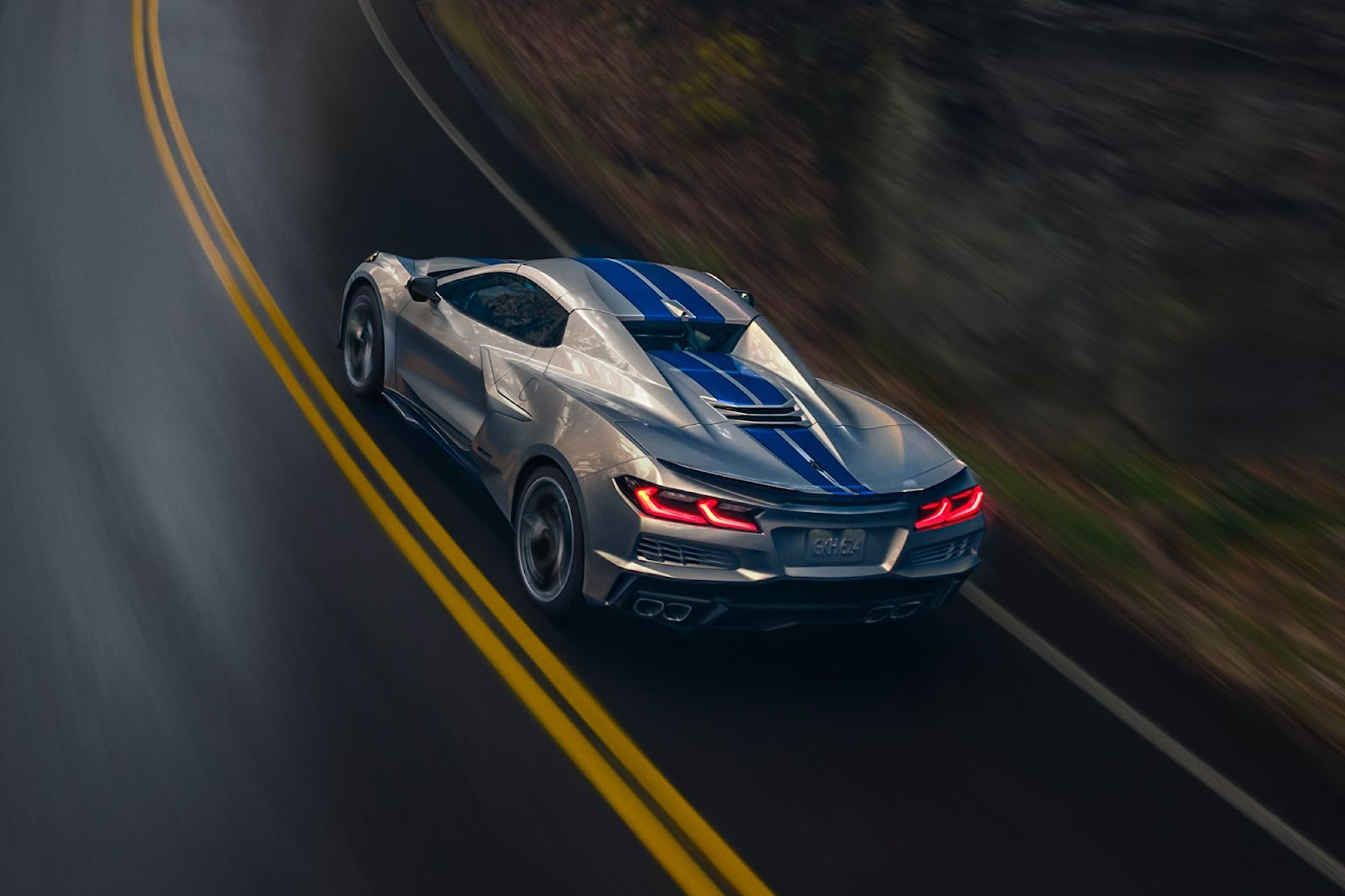 Chevrolet Corvette E-Ray | Galerie: Hybridní E-Ray je nejrychleji ...