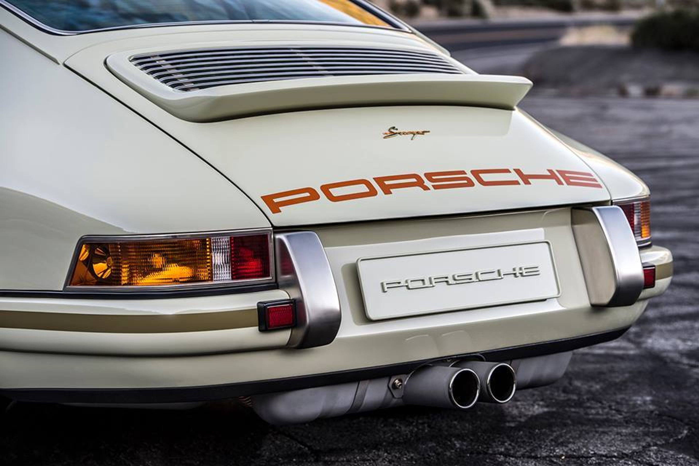 singer - 75 | Galerie: GALERIE: Singer 911 | TN.cz