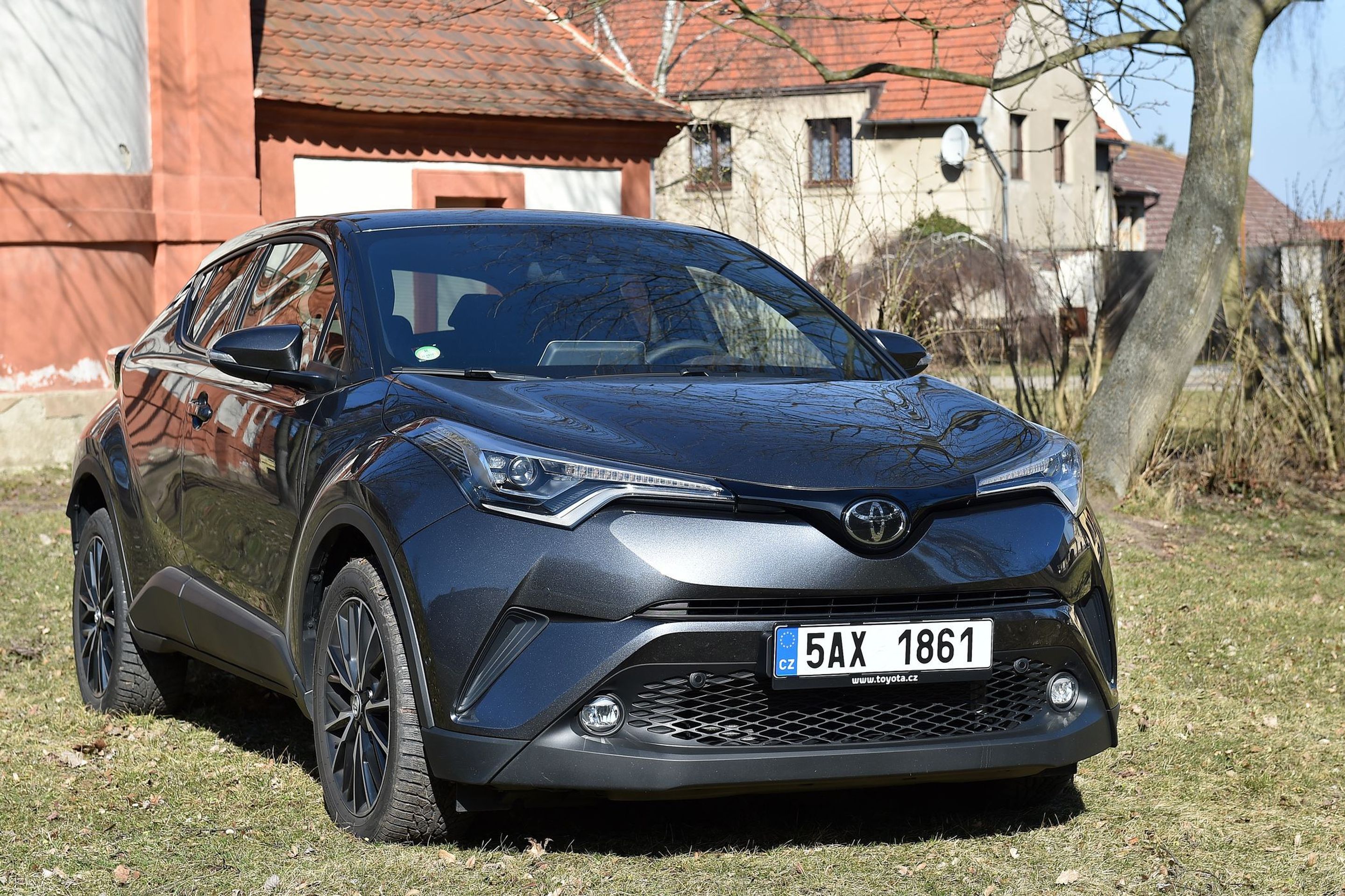 Toyota C-HR - 10 | Galerie: GALERIE: Toyota C-HR | TN.cz