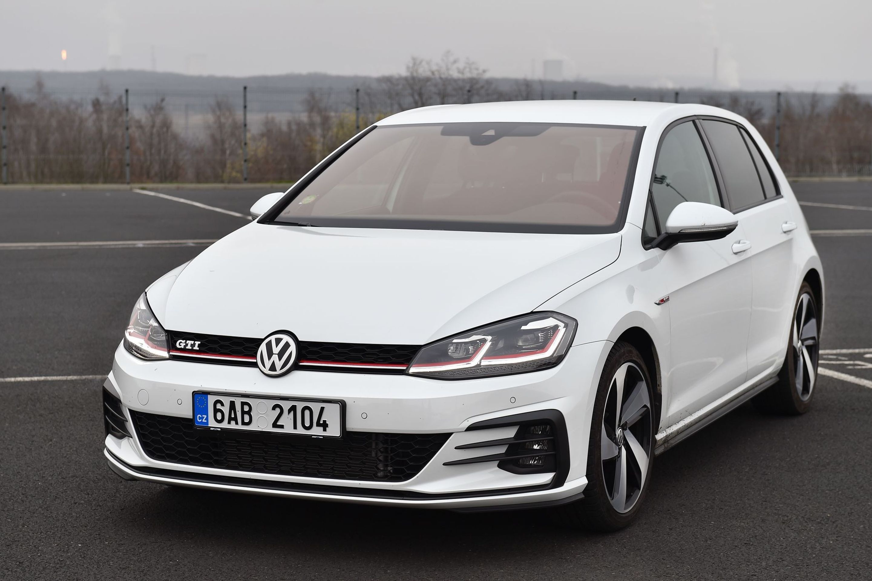 Volkswagen Golf GTI - 3 | Galerie: GALERIE: Volkswagen Golf GTI | TN.cz