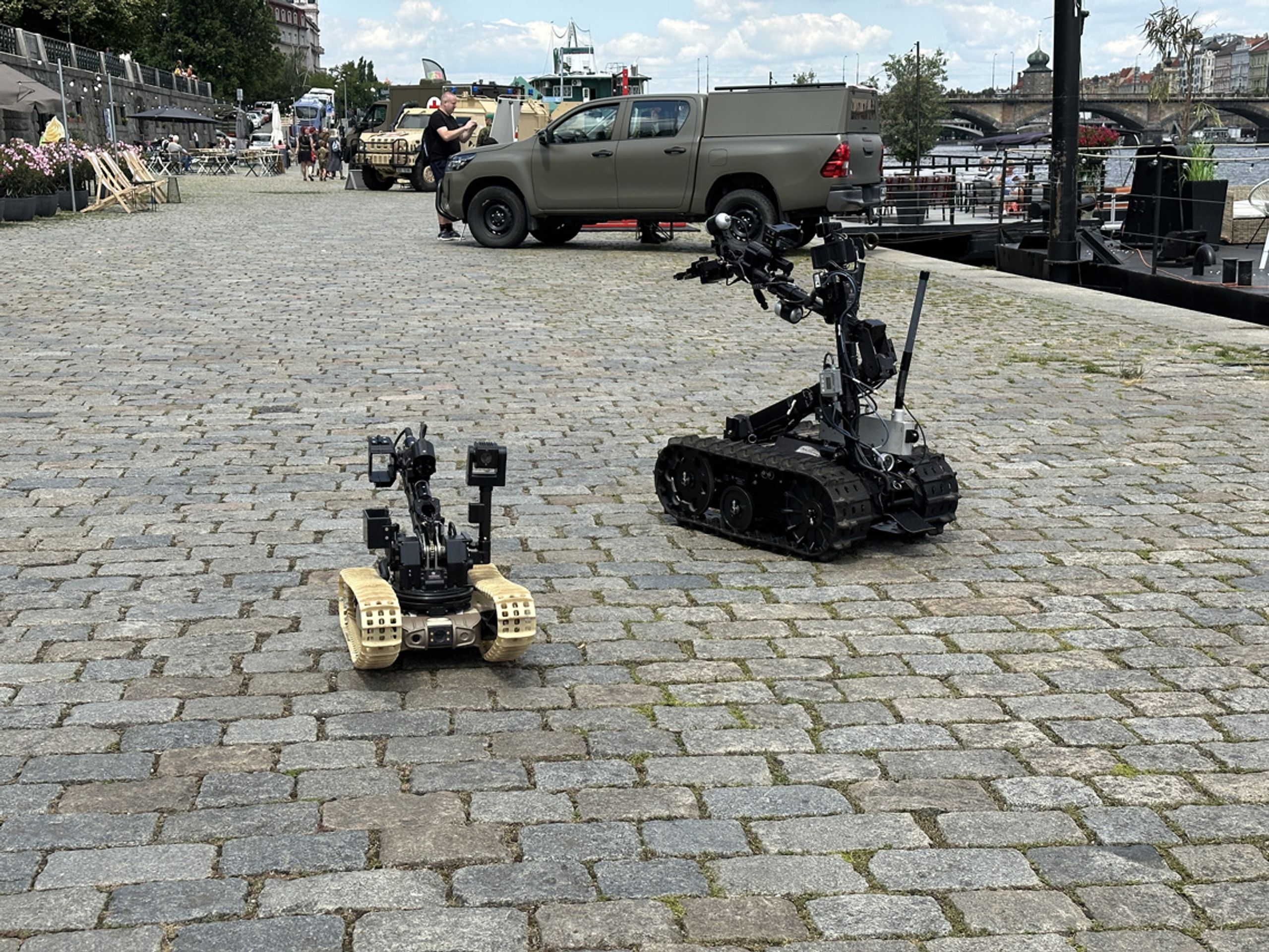 Armáda ČR slaví 30 let | Galerie: Armáda ČR slaví 30 let | TN.cz