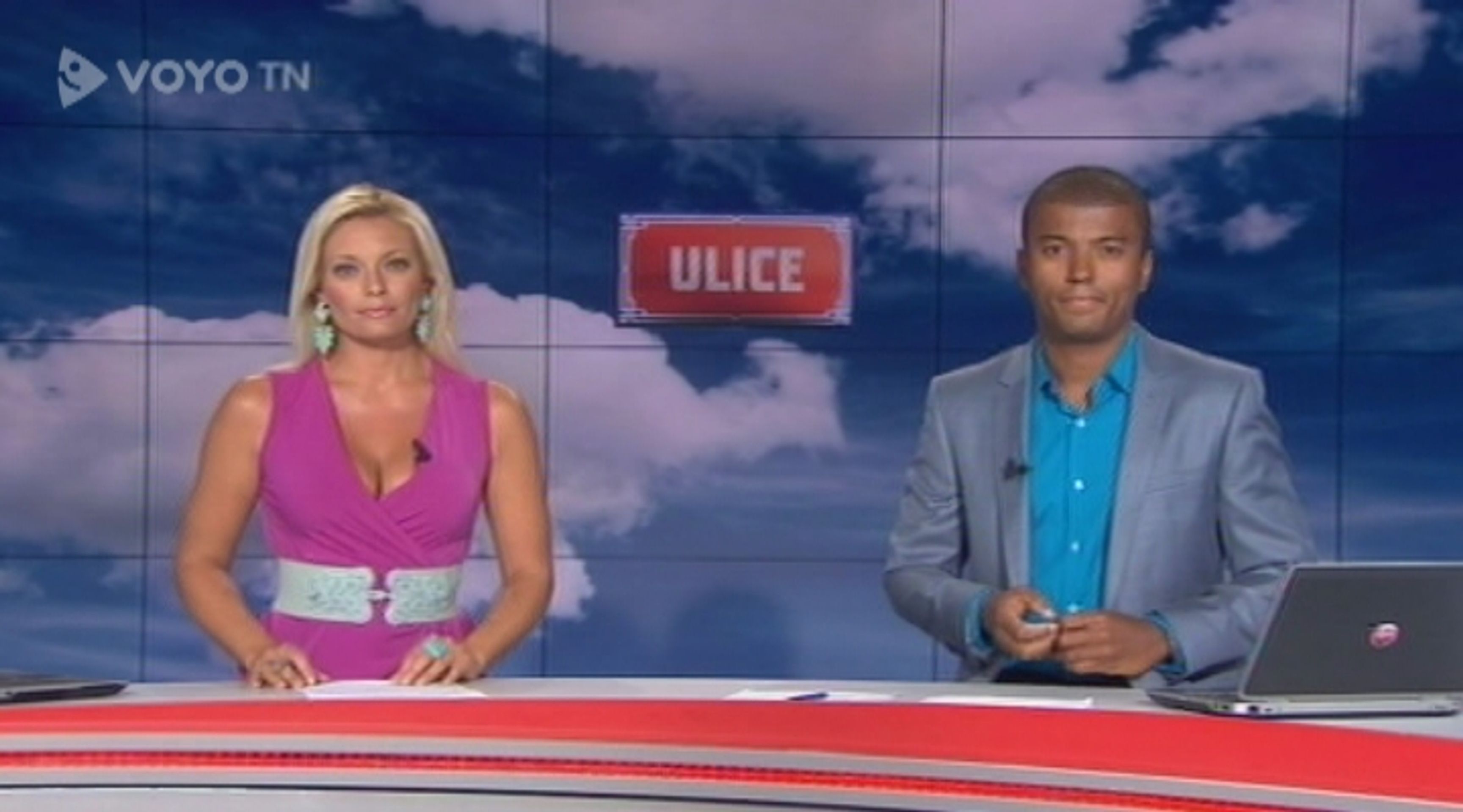 Fanda-Red-News-ORDN130828 | Galerie: GALERIE: Nerozlučná dvojka - dívka ...